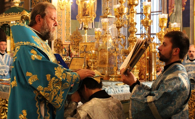 Despre Sfânta Taină a Preoţiei - Chilia "Buna-Vestire"