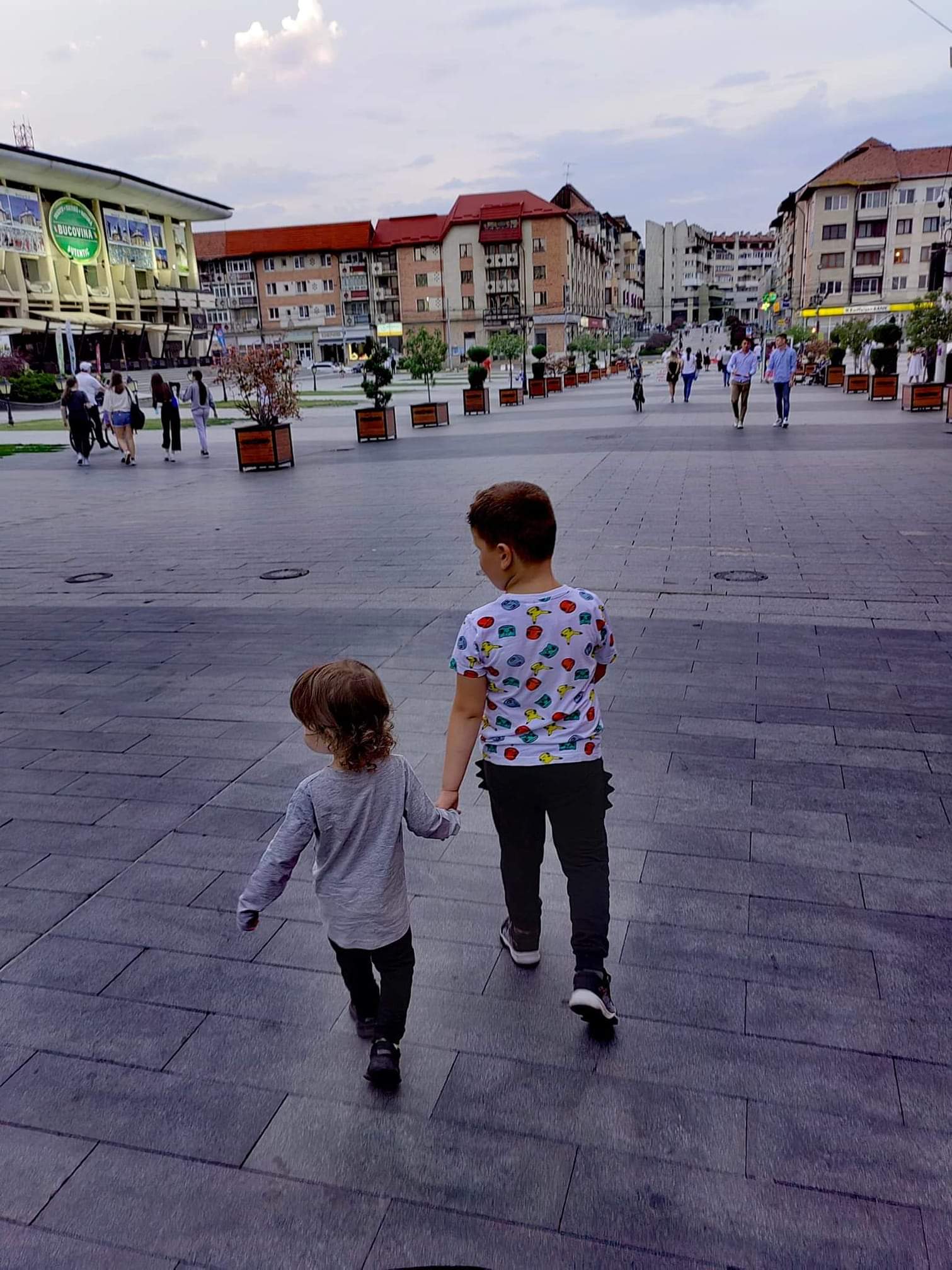 Când devii mama sau tata pentru un ghemotoc - Chilia "Buna-Vestire"