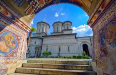 Acatistul Sfântului Arhanghel Mihail - Chilia "Buna-Vestire"