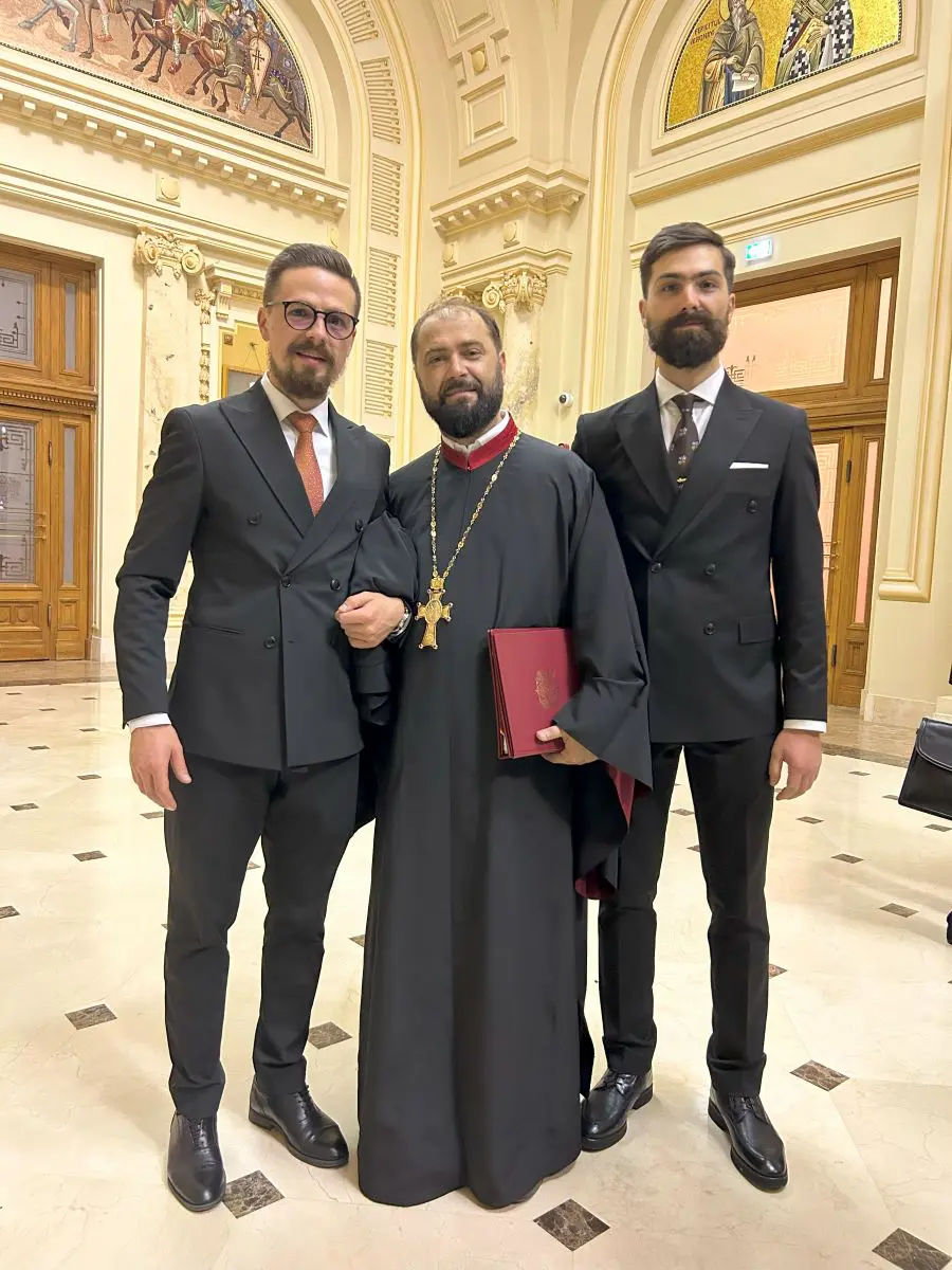 Dr. Iustinian Simion, fondator al Grupului psaltic „Anastasios”: Muzica ...