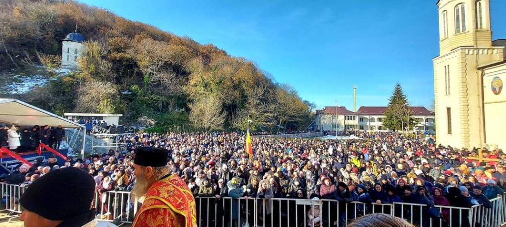 Încă o Liturghie dumnezeiască la tâmpla Sfântului Apostol Andrei ...