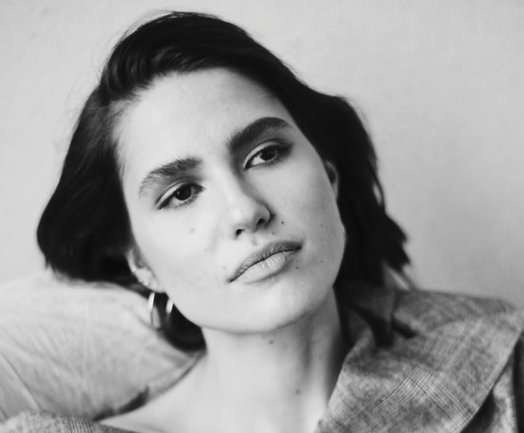 Eva Maria – de la modelling la Hristos - Chilia "Buna-Vestire"