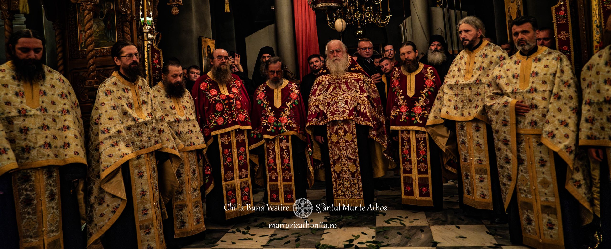 Hramul Sfântului Mare Mucenic Dimitrie, Izvorâtorul de Mir – Schitului Lacu, Sfântul Munte Athos ...